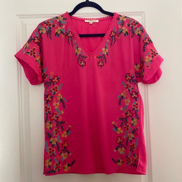 ANDREE BY UNIT | Tops | Andre By Unit Size Small | Poshmark